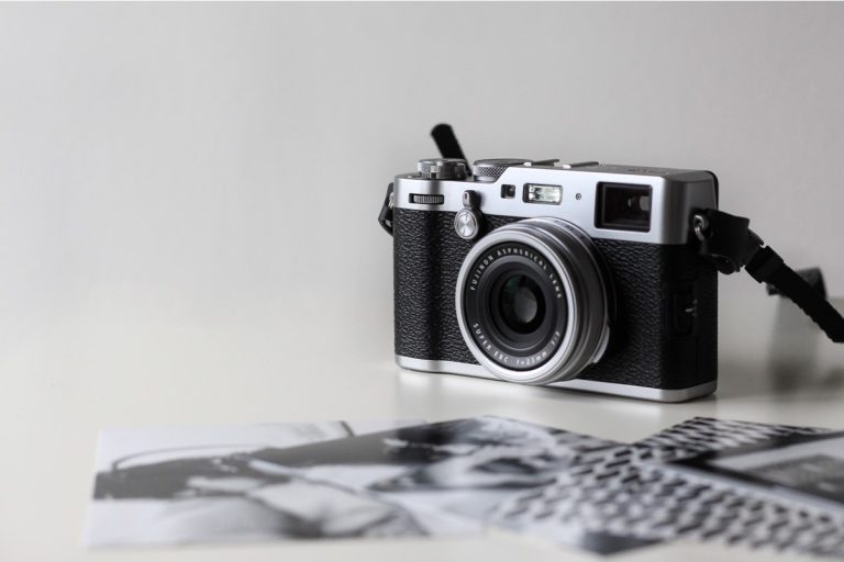 The Laws on Taking Someone's Photo Without Their Permission in UK vs US ...